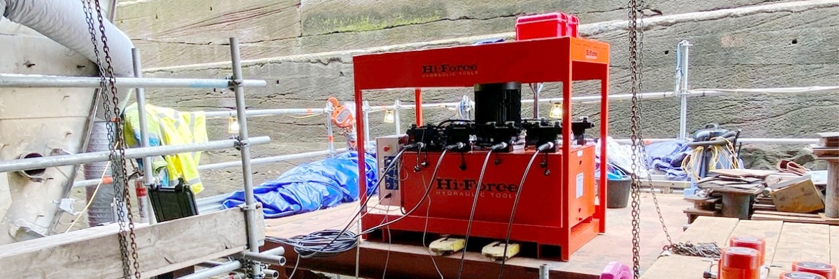 HES | Synchronised lifting systems available for hire